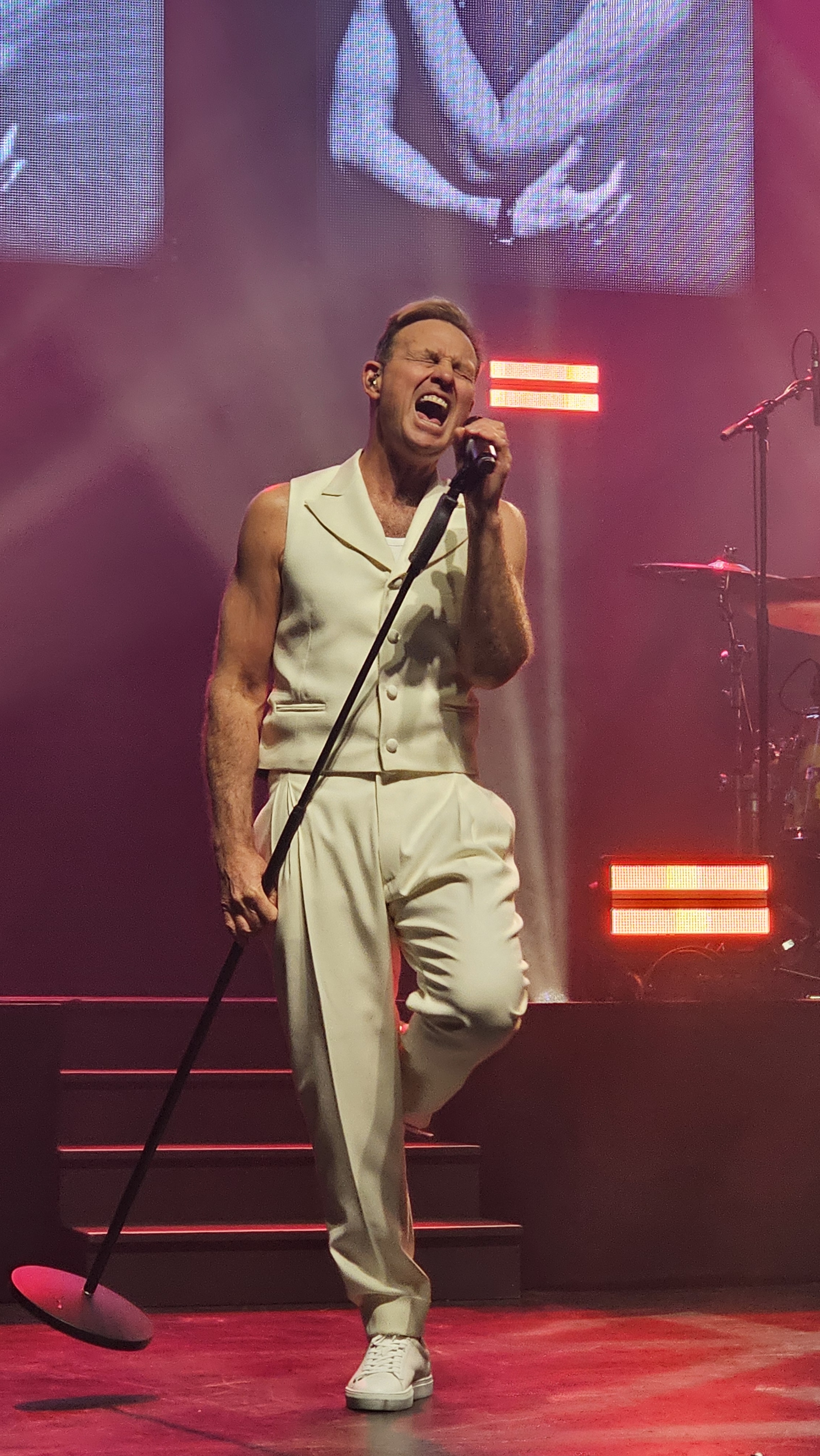 Jason Donovan - Aloud.com